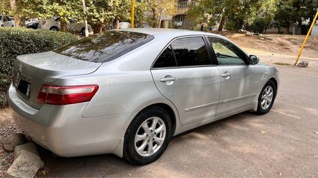 Продаётся TOYOTA CAMRY 2007 года