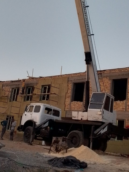 Avto kran 14+14 xolati zur