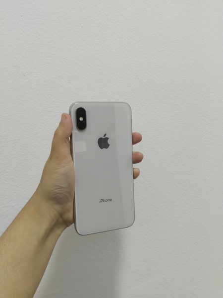 iPhone X sotiladi