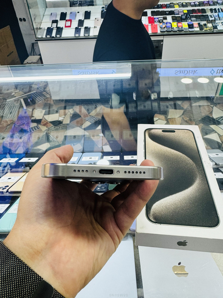 iPhone 15 Pro Max 256 gb 40 sikl
