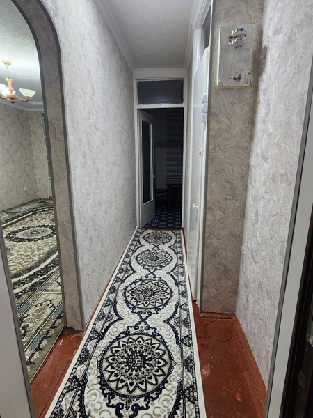 Продаётся 1 комнатная квартира на 1 этаже партсъезд 30 000$