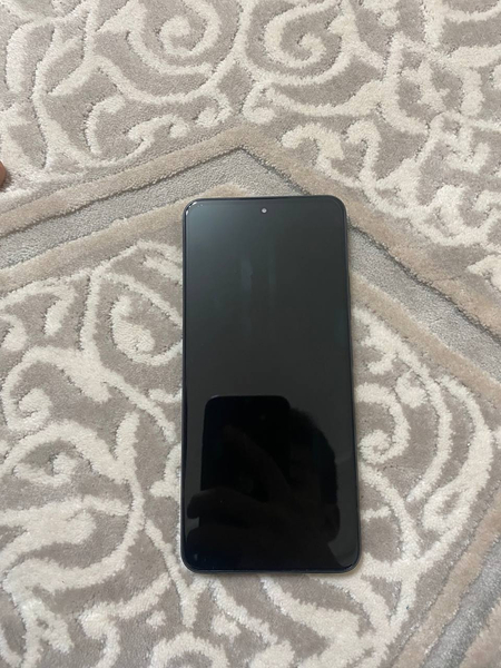 Redmi 12 not idyalniy