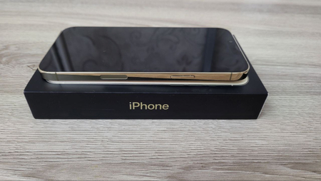 Iphone 13 pro max Gold