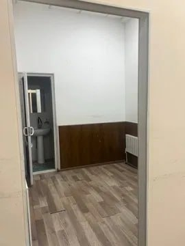35м² вдоль дороги миробад ориентир 6 роддом с юридическим адресом