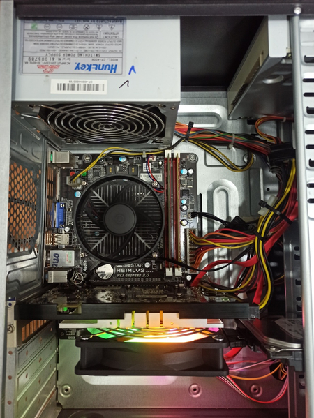 Шустрый игровой компьютер (кейс) i5, SSD, 1tb, RX550 4gb DDR5