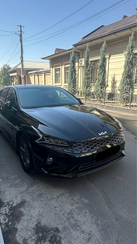 Kia k 5 sotiladi