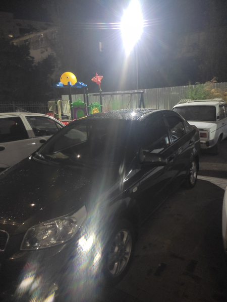 Nexa 3 sotiladi srocni gazi bor 4 pokalena megikar pulti bor bir qol i