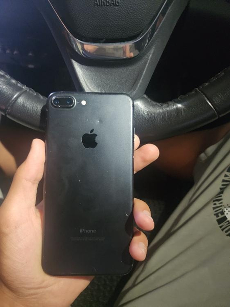Iphone 7+ shishasi singan