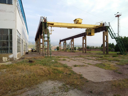 Продам базу в Ангрене, 7 ,4 га, , 10 000м2, ж/д