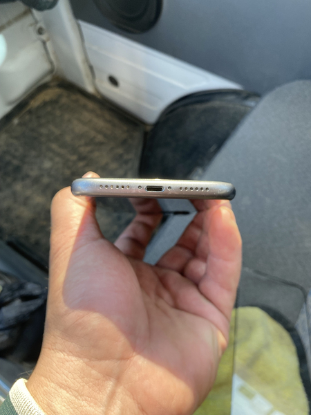 Iphone 11. 64 gb