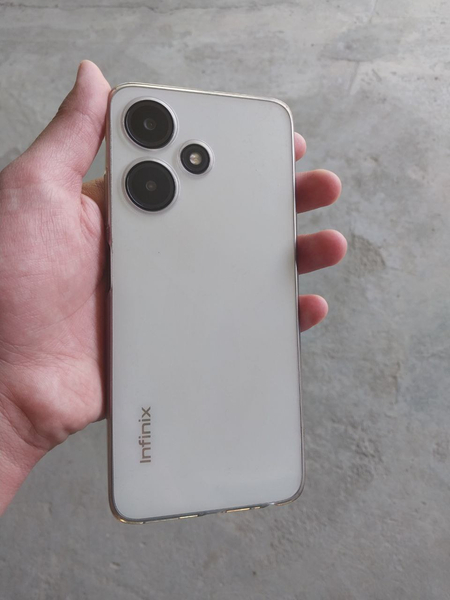 Infinix hot 30 i telefon sotiladi ideal