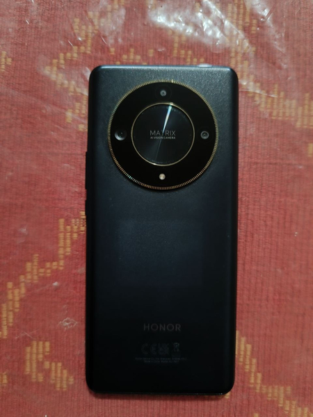Xonor x 9b kafolati bilan
