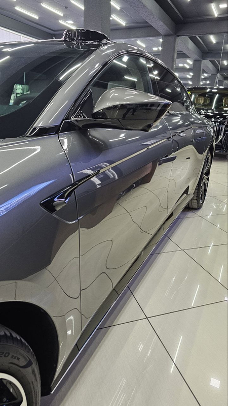 IM L7

IM Motors Zhizhi kompanyasining
katta elektr sedani xisoblanadi