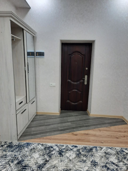 Квартира сотилади