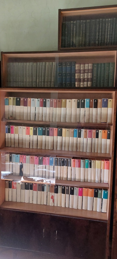 Книги. Художественная литература