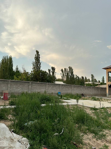 Паркент Продается дача в доль речки (каробка)