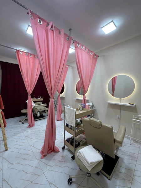 Продается Евро офис Ор-р: метро Айбек 100м2