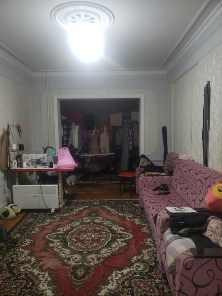 Карасу 3 Продаётся 3 комнатная на  1 этаже 5 этажа 78м2 Балкон 2х6