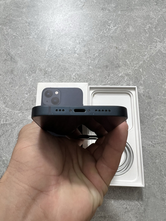 iPhone 13 256GB Midnight