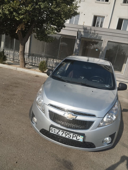Spark mexanika sotiladi gazi bor