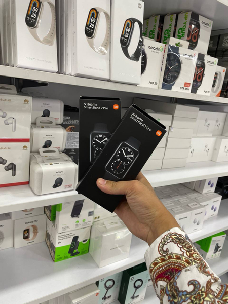 Xiaomi Band 7 Pro Asia and Global