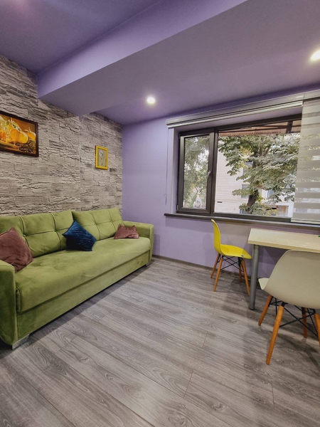 Продается 2х ком. квартира на Ц-1, ор-р: Бибигон, 90м2