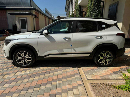 Продаётся KIA Seltos Premium