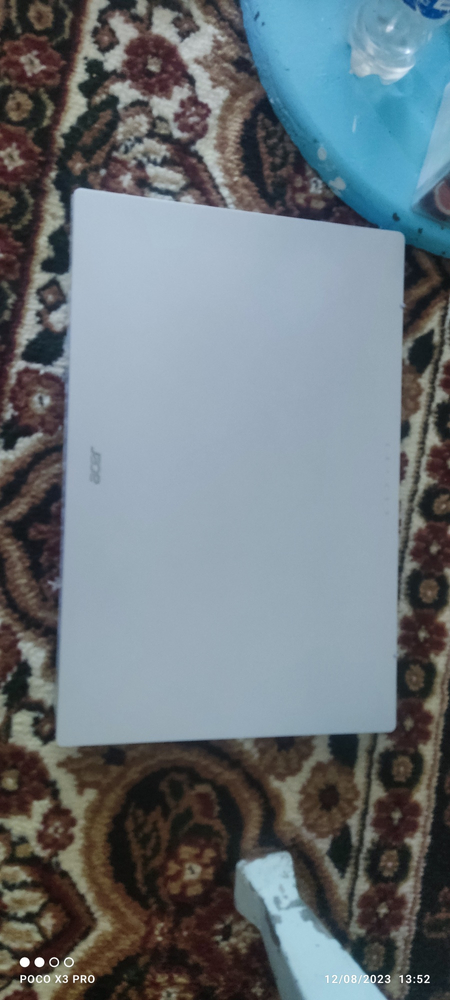 Acer noutbuk yangi ishlamagan haali zarurligidan sotayabman