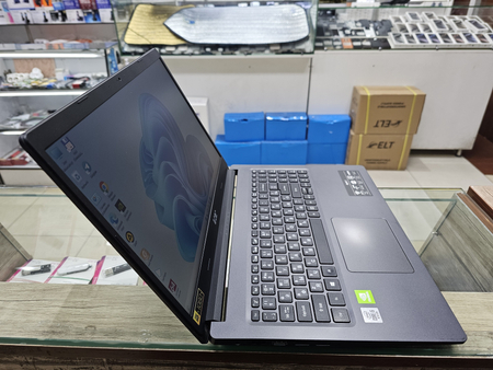 Acer Aspire 3 Core i5 + Nvidia