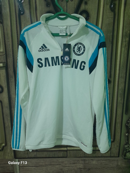 Adidas original spotr kiyimi
