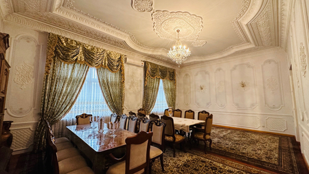 Срочно продаётся большой, шикарный дом в Алмазарском районе