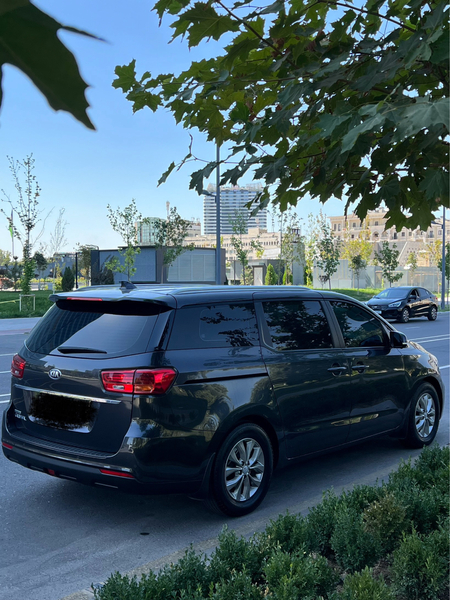 Kia Carnival Grand Dubai Edition 2019