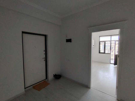 Карасу-4 ул.Дурмон Йули новостройка 2-комн 4/8 73 м² ремонт