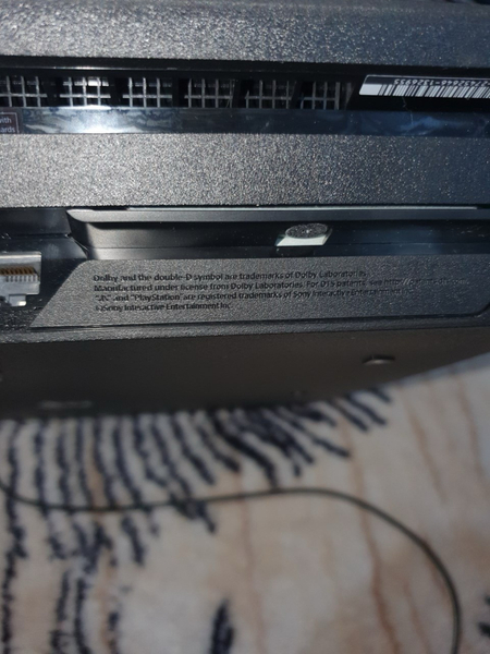 Plestation4 1Tb pro