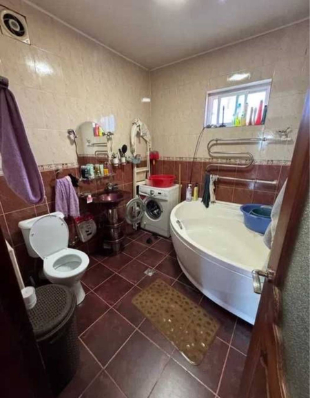 Буз 2 Эко Базар , 2/4/4 , 77 серия , кирпич , 65м2 , 57 000 у.е