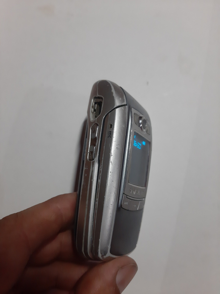 Samsung SGH-E720 Суперфункциональная и музыкальная раскладушка
