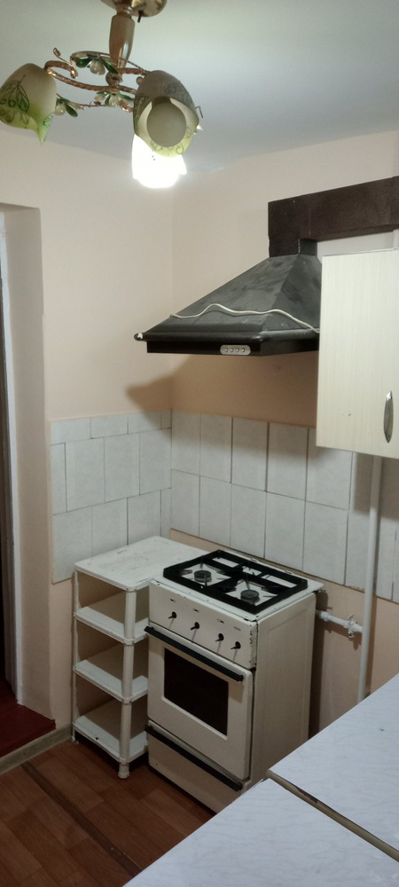 1хонали квартира сотилади 2этаж