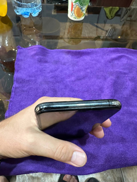 iphone xs srochna sotilad holati norm 64tali kelishtirib beraman