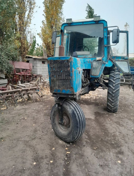 Mtz 80 traktor sotiladi