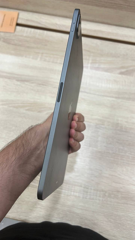 Ipad pro 11 M1 sotiladi 128 GB Korobkasi bor