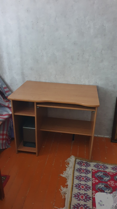 Продаётся стол для компьютера