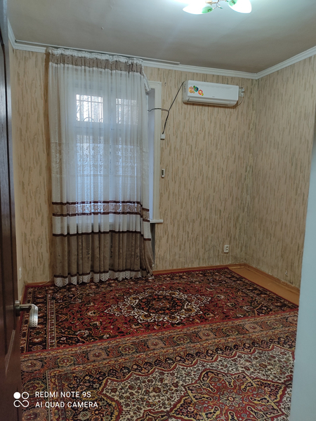 Ijaraga oilaga beriladi. Bulvar. Pushkin kutubxonasi oldidagi dom