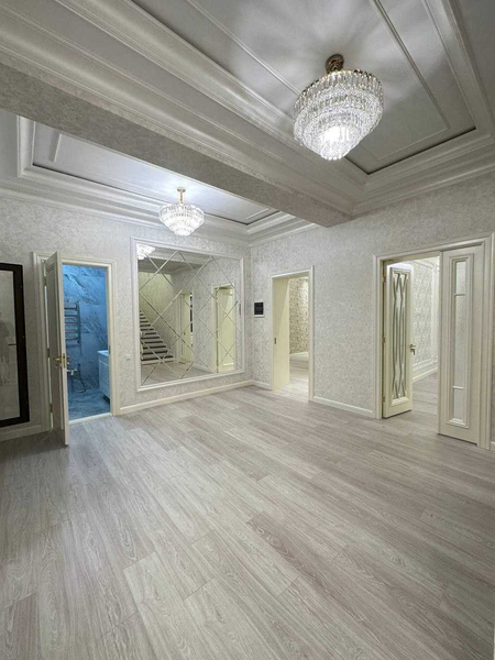 Яккасарайский р-н, ор-р: Саламатина. Продаётся Новый Евродом.