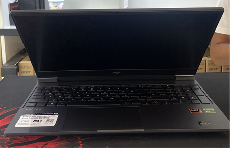 HP Victus Ryzen5 8645