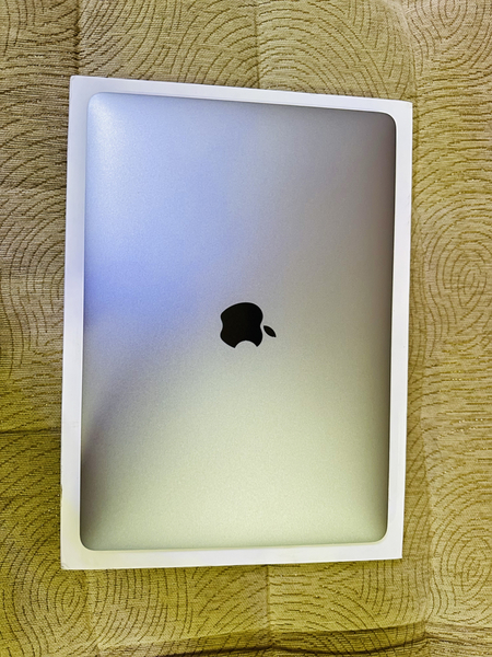 Apple Mac book pro M1