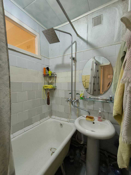 Бий Буюк ипак йули метро 3/4/5 кирпич 67м² продается