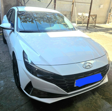 Hyundai Elantra 2021