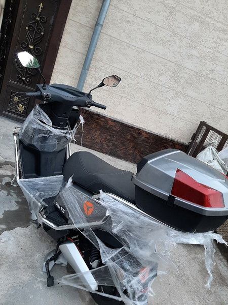 Skuter yadea sotiladi