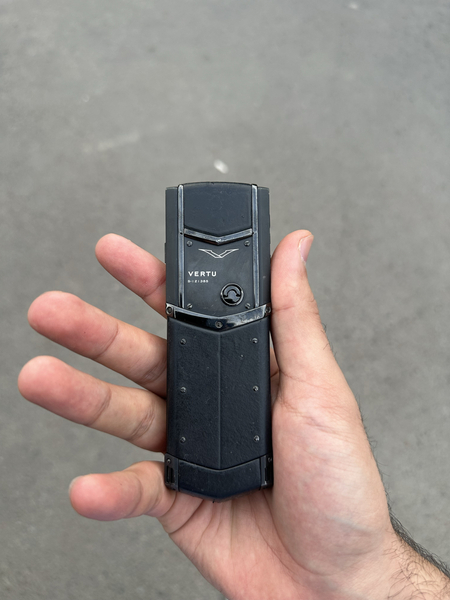 Vertu original V