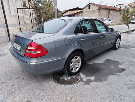 Mersedes Benz, W211, E240